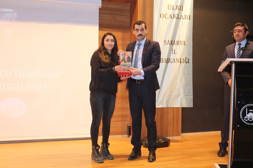 ‘İsa Yusuf Alptekin ve Doğu Türkistan’ konferansı OKM’de ...